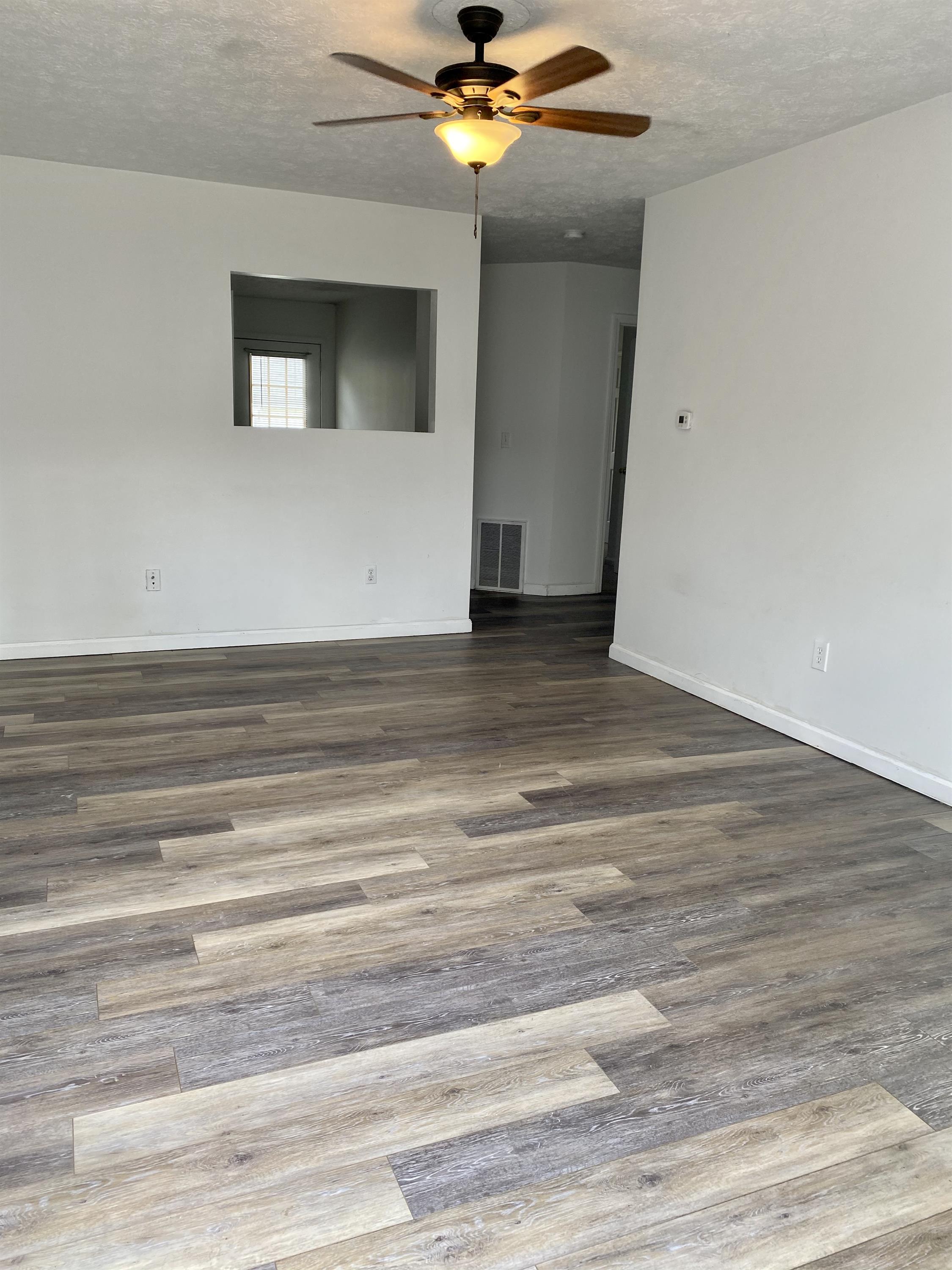 Home [universalholdings.managebuilding.com]